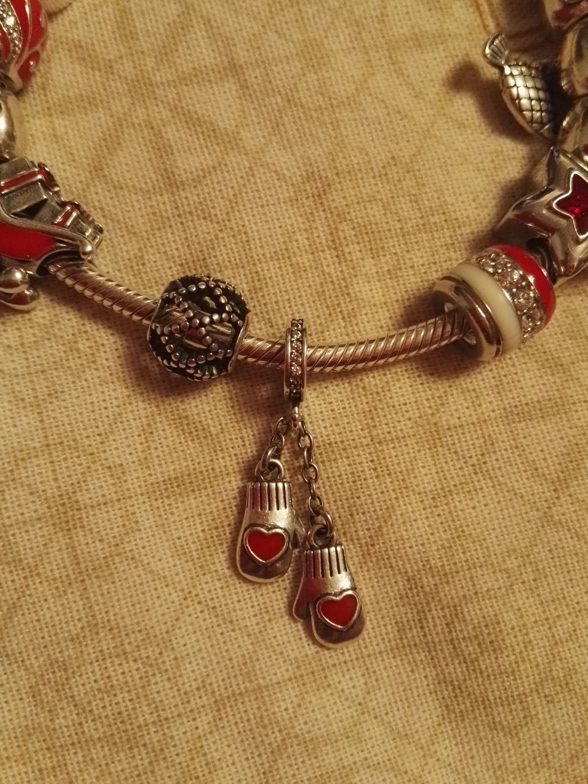 Серебряная подвеска - шарм с эмалью и фианитами SUNLIGHT: белое серебро ...